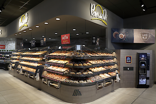 Ab in den Süden: HOFER KG startet mit ALDI in Italien | Hofer KG, 16.02 ...