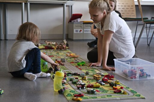 ABN AMRO BANK installiert Sonnenschutzfolie von Umisol in Filialen, um ...